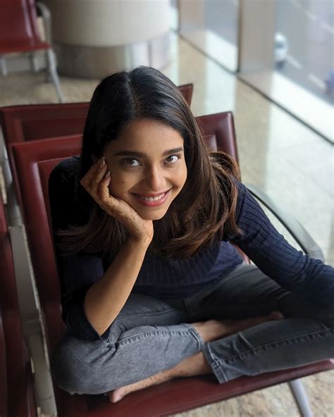 Bhagyashree Limayes Feet