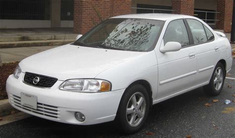 File 2000 2003 Nissan Sentra  Wikimedia Commons