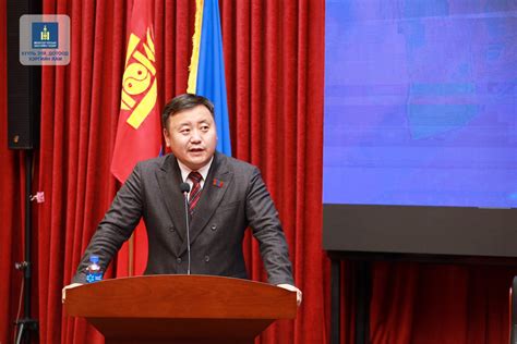 Хэвлэл мэдээллийн эрх чөлөөний тухай хуулийн төслийг удирдах ажилтны түвшинд танилцуулж