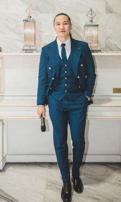 Жүжигчин Э Одбаяр гүзээнээсээ самрын ачаар салжээ · Dorgio Mn