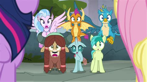 1692114 Safe Screencap Characterfluttershy Charactergallus