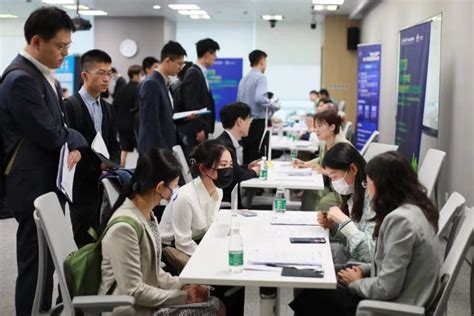 就业育人创新培养，招才揽智赋能湾区｜2023清华经管学院粤港澳大湾区人才交流会在深圳举办