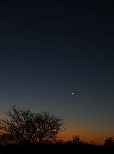 あかね色の夜明け空 天体写真の世界
