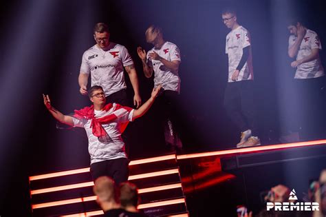 Ve Finále Blast Premier Fall Final Se Představí Heroic A Faze Sazka