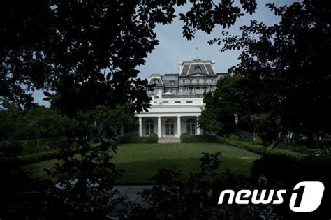 올해 백악관 참모진 3분의1 바뀌어…교체율 40년 최고 뉴스1