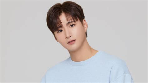 Kim Hyun Jong ex ROMEO é anunciado como novo integrante do KNK