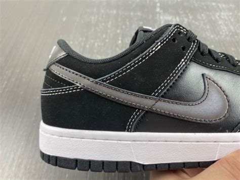 Nike Dunk Low Airbrush Swoosh Black