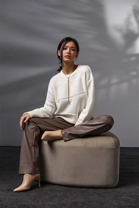 Светри жіночі Купити недорого в Sunwin Київ