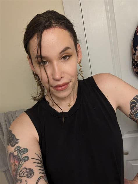 34 F Hi Im New Here Rtransfemininefashion
