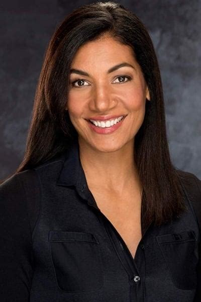 Lauren Bittner About Entertainment Ie