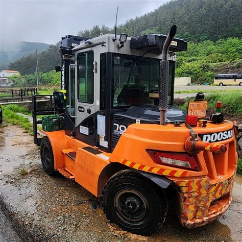 2016년식 두산지게차 7톤 디젤 지게차