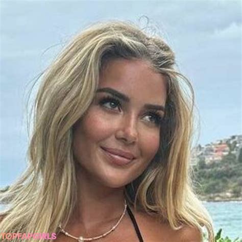 Phoebe Isobel Nude OnlyFans Leaked Photo 15 TopFapGirls