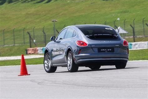 试驾：gwm Ora 07！可盐可甜，逛街下赛道全能的闪电猫 Gwm Ora 07 Performance Malaysia Performance Thrills Track