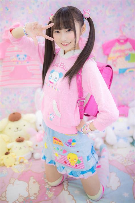 なんとっ！女子小学生のコスプレイヤー『愛菜たん』めちゃ可愛い【jsコスプレ】 Anikosu