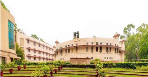 Upsc Recruitment 2023 यूपीएससी में बिना परीक्षा चाहिए नौकरी तो बिना