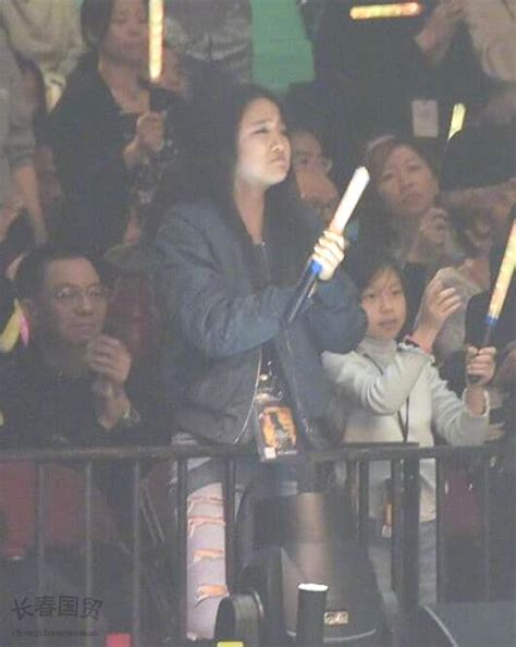 张学友18岁大女儿曝光，没有遗传妈妈的高颜值 新闻中心 温州网
