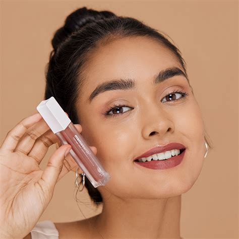 Buy Mamaearth Feather Light Liquid Matte Lipstick With Coconut