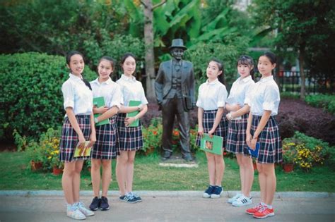 中华中学 我校校服获评南京最美校服之 最时尚”校服