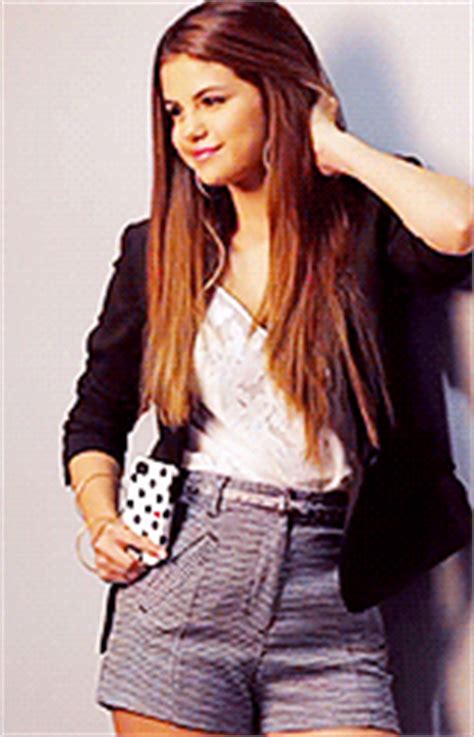 Sevelina Dress Up Games