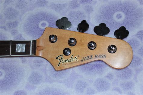 Гриф для бас-гитары Fender