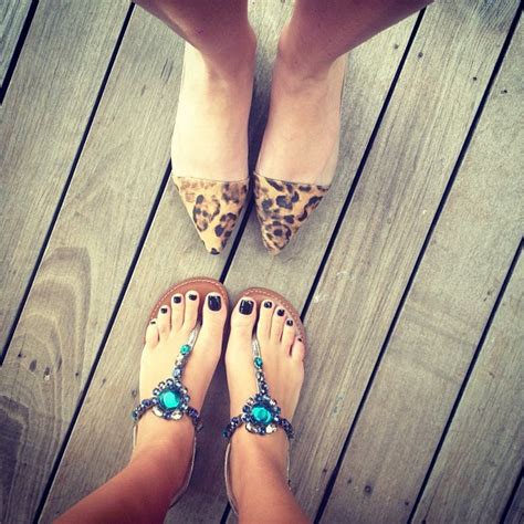 Thássia Naves s Feet