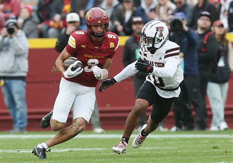 Who Should I Start Bijan Robinson Or Jayden Higgins