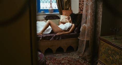 Nude Video Celebs Sarra Hannachi Nude Sweet Smell Of Spring Parfum