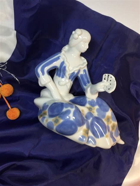 Порцелянова статуетка «циганка з мапами повний спір радянський вінтаж на2042 — ціна 399 грн у