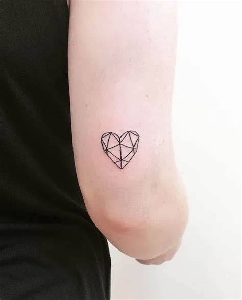 86 Cute And Inspiring Heart Tattoos With Meaning