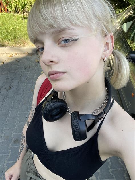 I Feel Cute Rmakemefeelgood