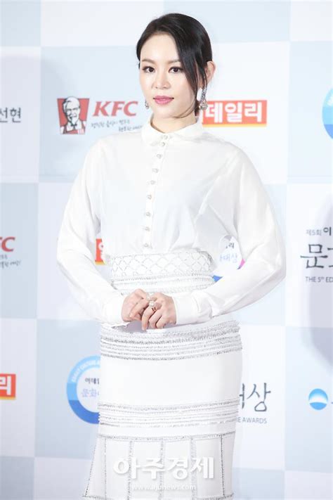 포토 리사 순백의 미모 이데일리 문화대상 아주경제