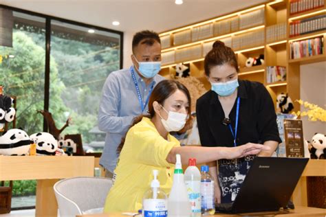 持之以恒纠“四风”，保持定力一抓到底！ 网站头条 清廉蓉城