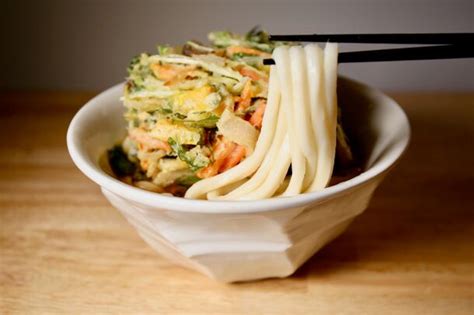 毎日50人以上行列をつくるあの人類みな麺類が ついにうどん業態に着手1月28日 土 大阪西中島に 人類みな饂飩酒場グランドオープン