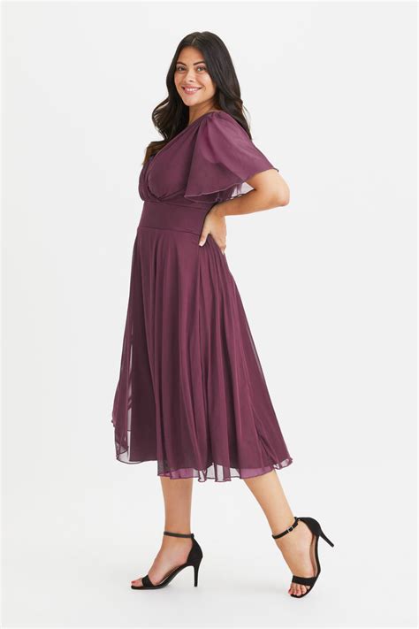 Victoria Solid Magenta Angel Sleeve Mesh Midi Dress Scarlett And Jo