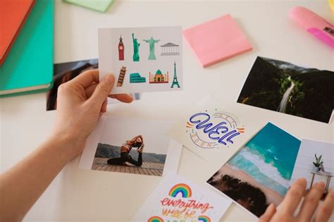 Mulher criando seu próprio quadro de visão Foto Grátis