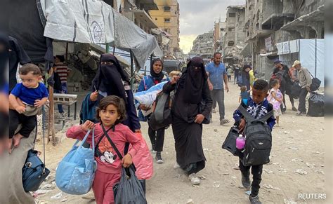 Israeli Shelling In Northern Gaza Kills 10 Heightening Evacuation Fears