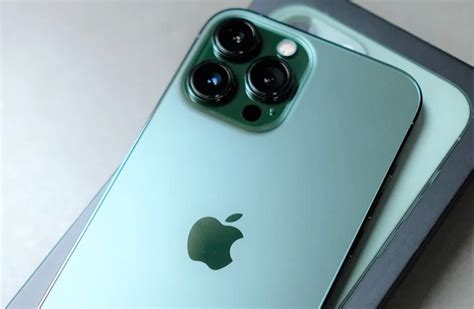 Chi tiết iPhone 13 Pro Max màu xanh mới về Việt Nam Vender