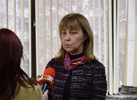 Катя Петрова оглави новата хуманитарна дирекция до конкурс Утро