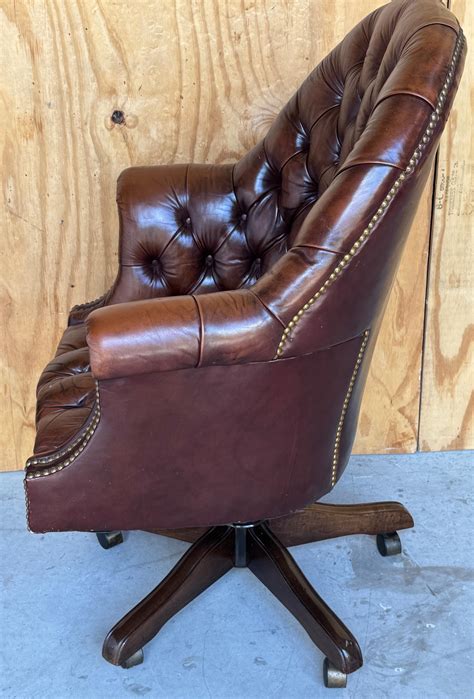 Exceptional English Brass And Leather Georgian Style Chesterfield Desk