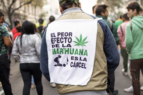 Marcha para reclamar la liberación de un cultivador de cannabis con