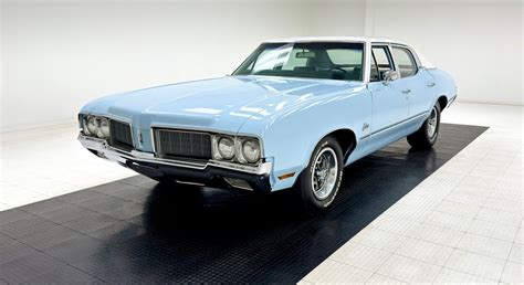 1970 Oldsmobile Cutlass Classic Auto Mall