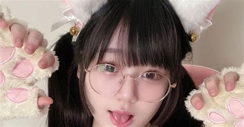 Ceritaku Mengajari Petting Adik Sepupuku Yang Masih Polos