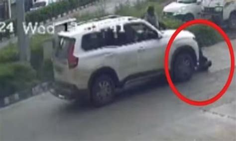 Pune Hit And Run पुण्यात पुन्हा हिट अँड रन पोलीस चौकीसमोरच कारनं