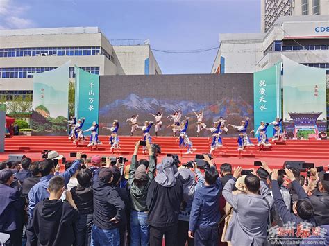 甘肃演艺集团惠民演出助力天水麻辣烫图 天水在线
