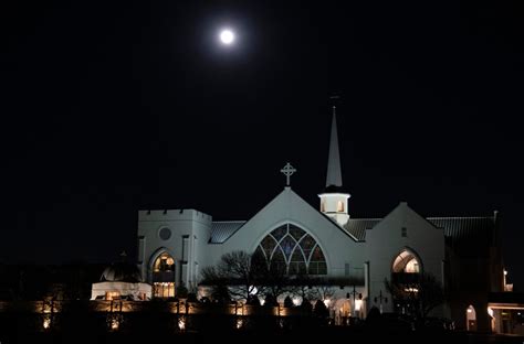 Full Wolf Moon Lit Up Sky Last Night Here Is The Best Time To See It