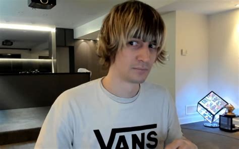 “unironic Manic Behavior” Fans In Disbelief After Xqc Cuts His Hair