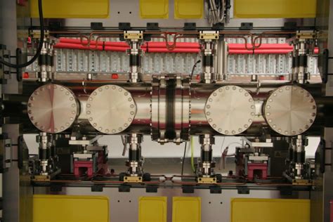 Australian Synchrotron Open Day 2009 Eigenmagic