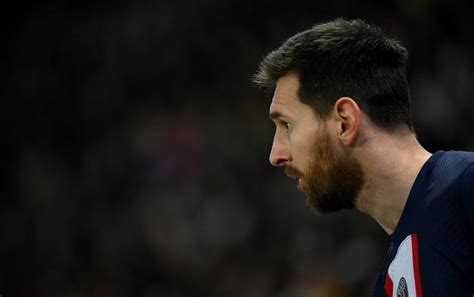 Lionel Messi Not Prioritising Psg Contract Renewal Get French