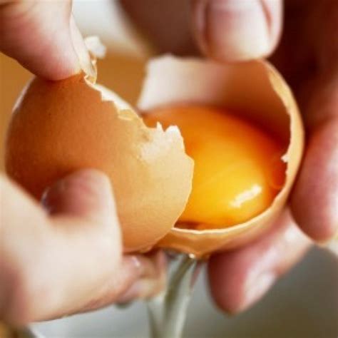 Separating Egg Whites From The Yolk Thriftyfun