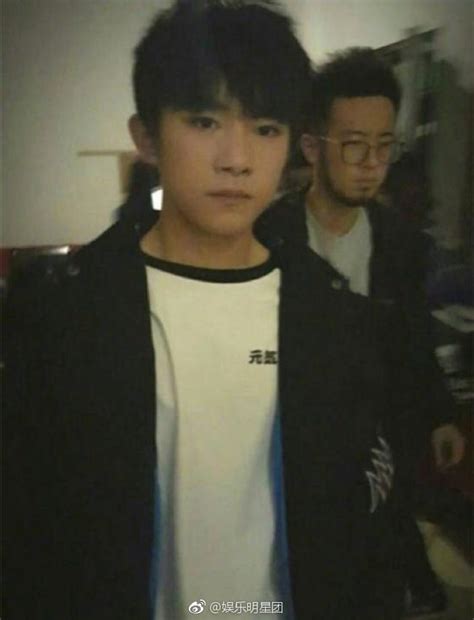 路人鏡頭下的娛樂圈男神，你被誰的顏值撩到了？ 每日頭條